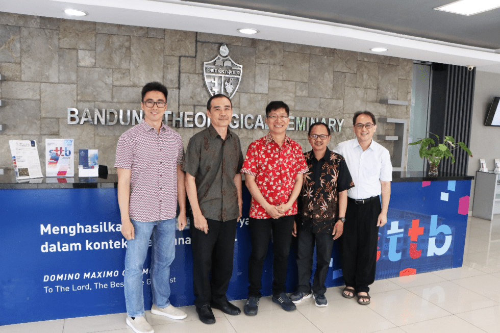 Kunjungan Alumni STTB | Sekolah Tinggi Teologi Bandung