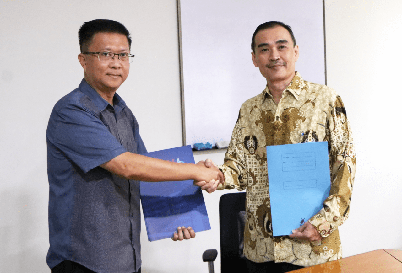 Penandatanganan MoU STTB & Yayasan Sekolah Kristen Trimulia Bandung ...