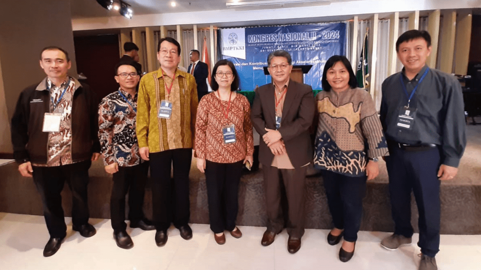 STTB hadir dalam Kongres Nasional II BMPTKKI 2024 | Sekolah Tinggi ...